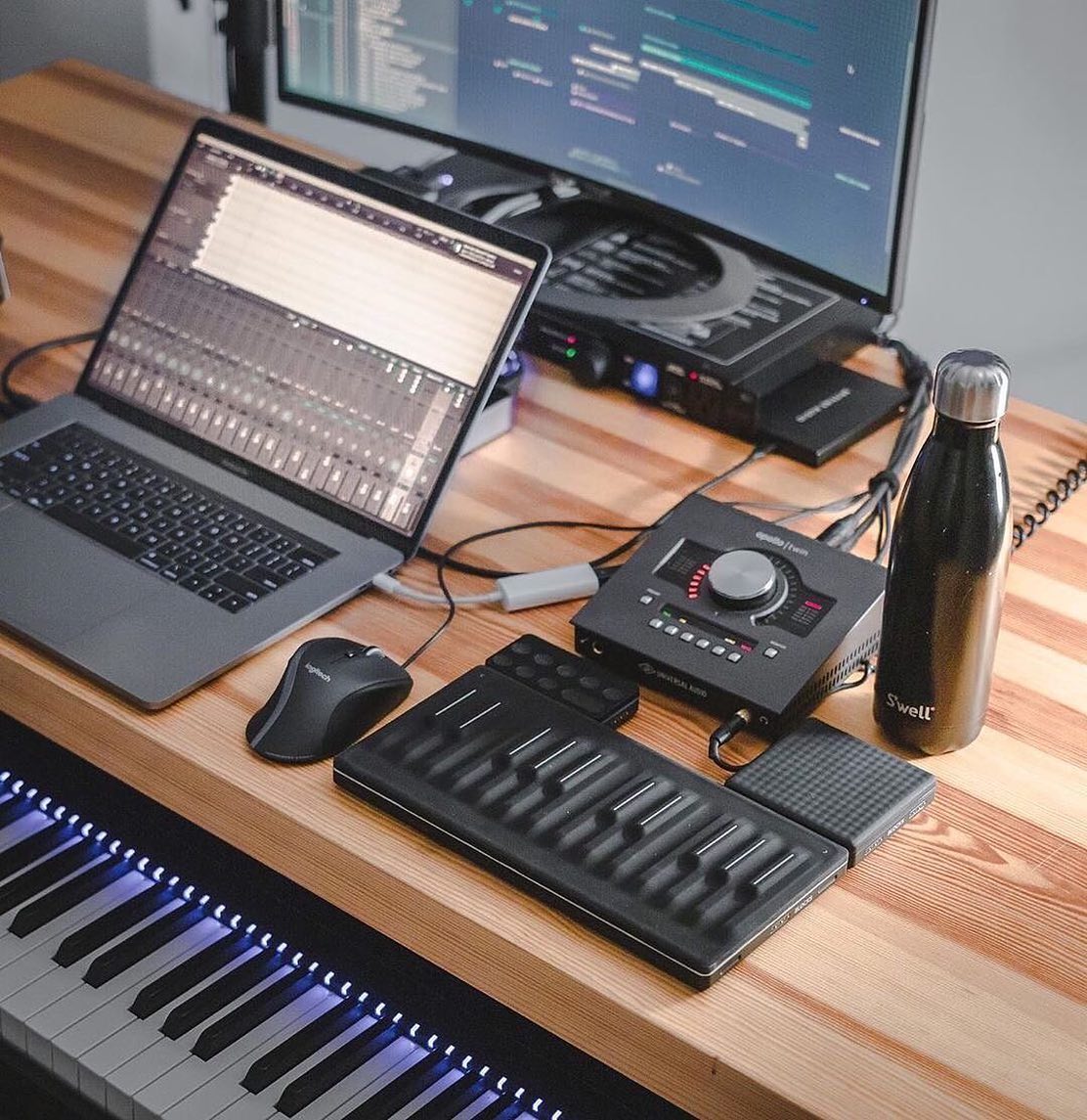 Portable Music Studio Setups for Traveling Creators - Home Studio Grooves