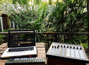 Portable Music Studio Setups for Traveling Creators - Home Studio Grooves