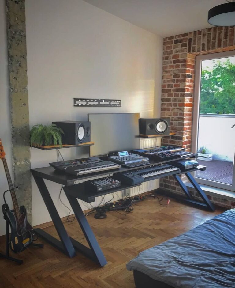 Home Studio Layouts Designed For Small Spaces - Home Studio Grooves